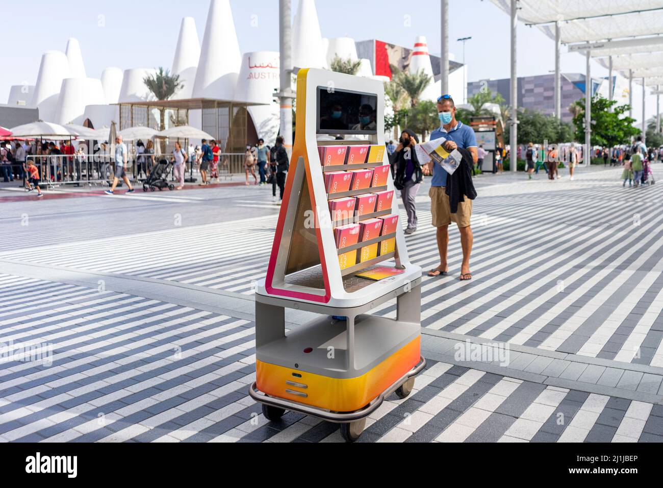 Robot giving out maps at World exposition EXPO 2020 Dubai Stock Photo ...