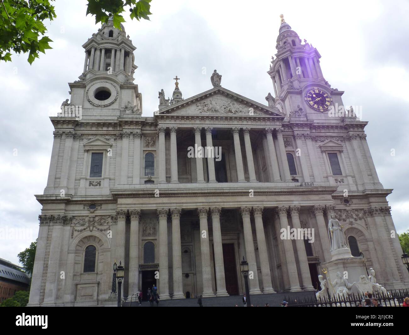 London with its iconic buildings and representative objects Stock Photo ...