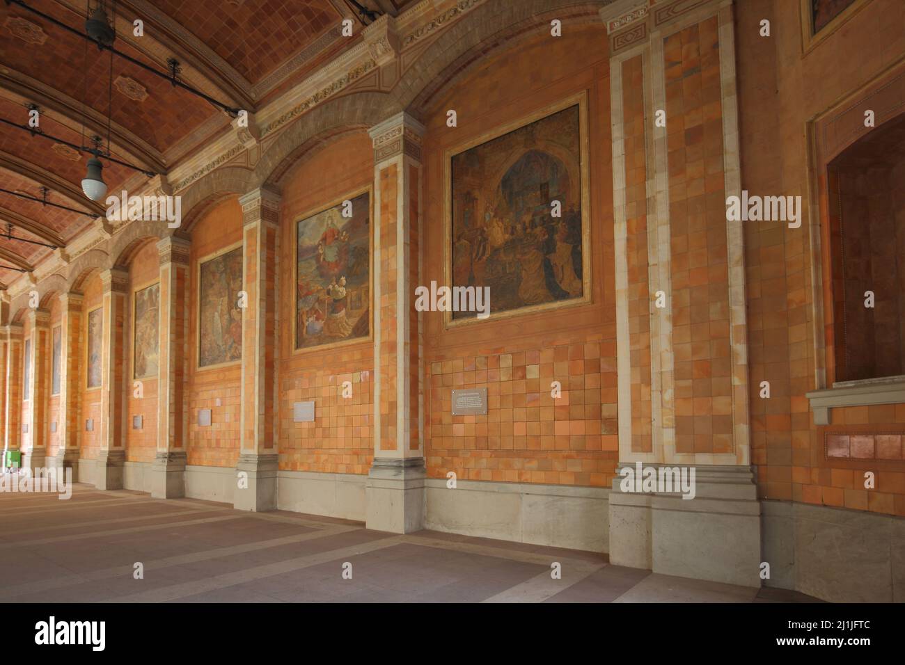 Pump room mural hi-res stock photography and images - Alamy