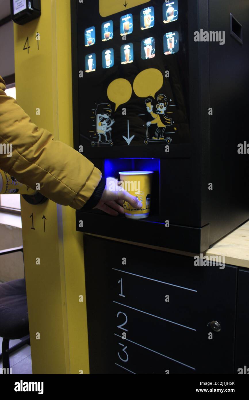 Self service coffee machine hi-res stock photography and images - Alamy