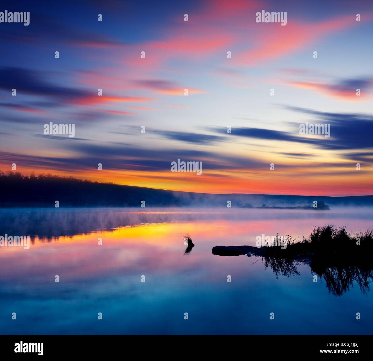 Beautiful sunset in summer park hi-res stock photography and images - Alamy
