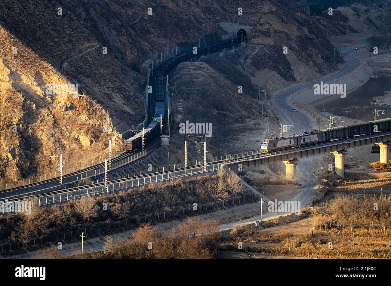 Mines and trains hi-res stock photography and images - Alamy