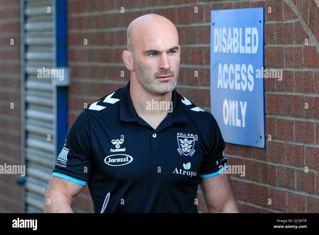 Featherstone, UK. 26th Mar, 2022. Danny Houghton #9 of Hull FC arrives ...