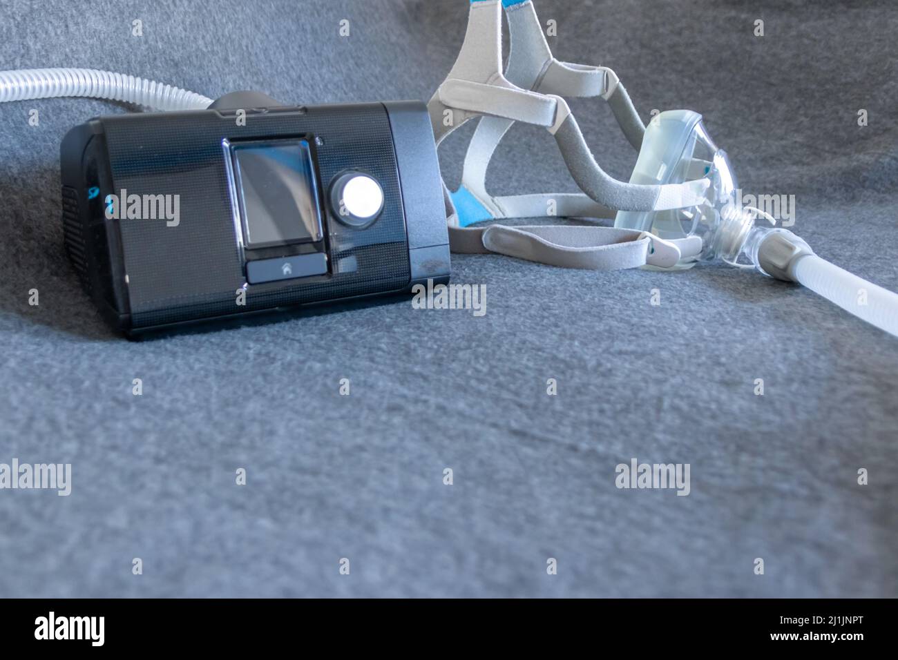 CPAP mask with a full face mask cpap machine against obstructive sleep ...