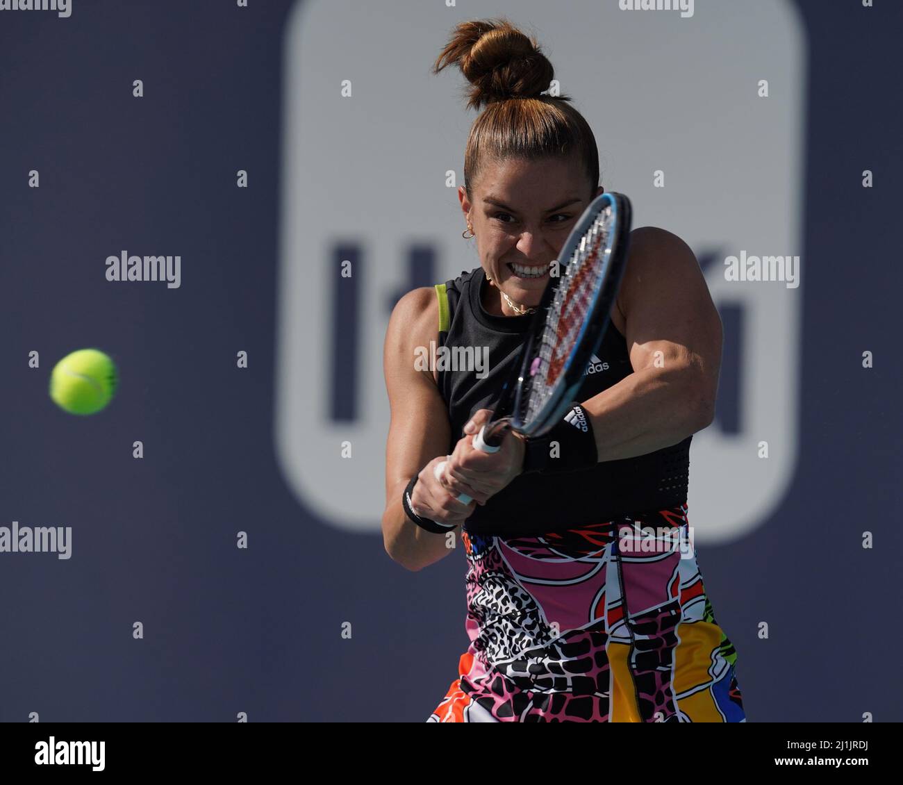 Miami Gardens FL, USA. 25th Mar, 2022. Beatriz Haddad Maia Vs Maria ...