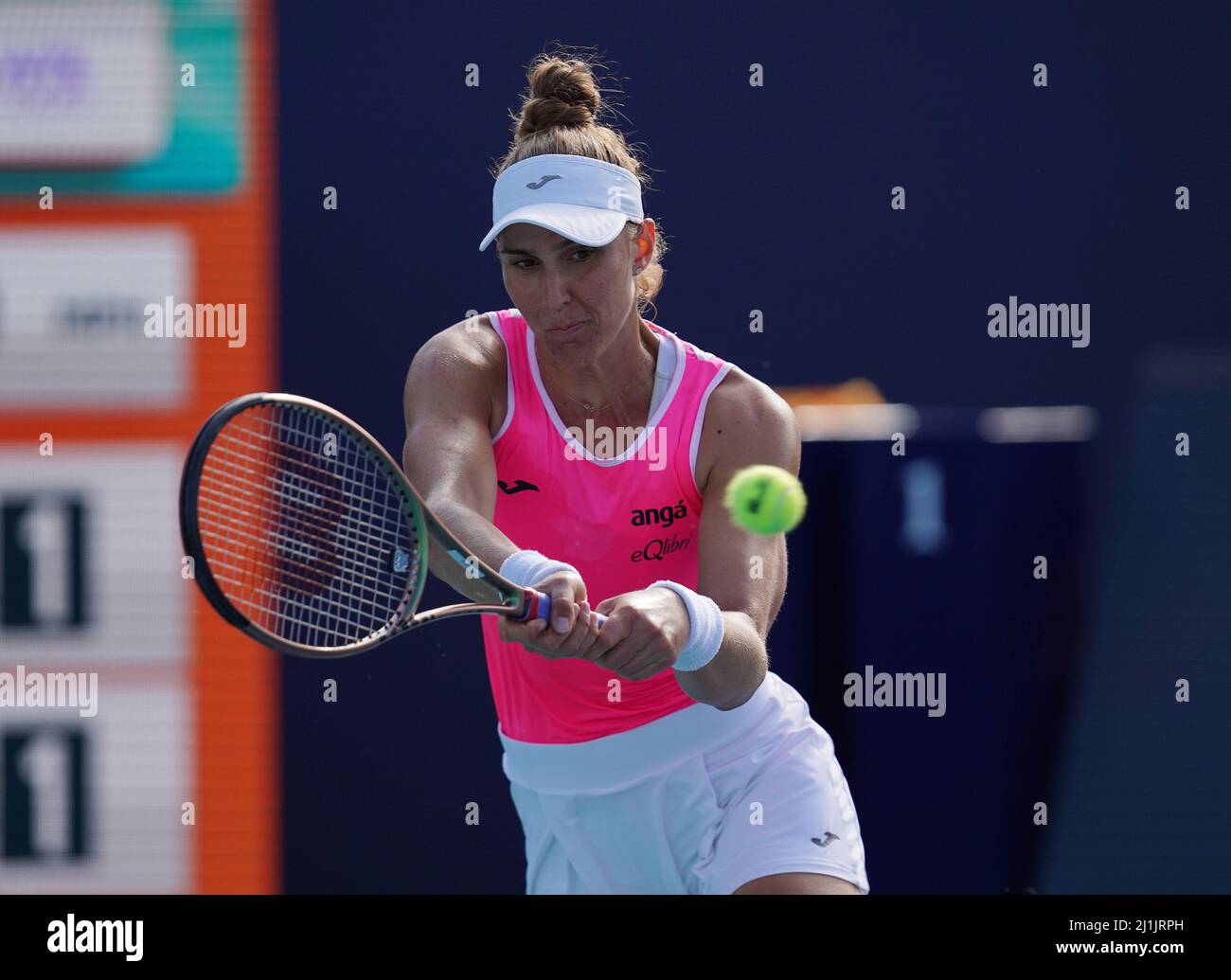 Miami Gardens FL, USA. 25th Mar, 2022. Beatriz Haddad Maia Vs Maria ...