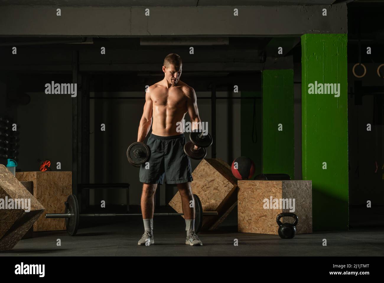 Curl bíceps at home hi-res stock photography and images - Alamy