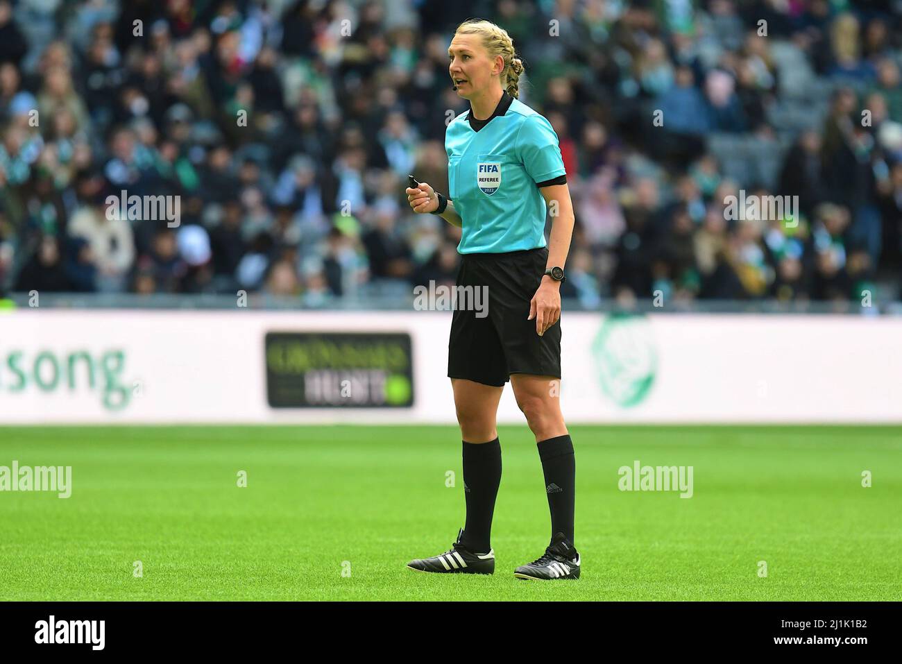 Swedish referee tess olofsson hi-res stock photography and images - Alamy