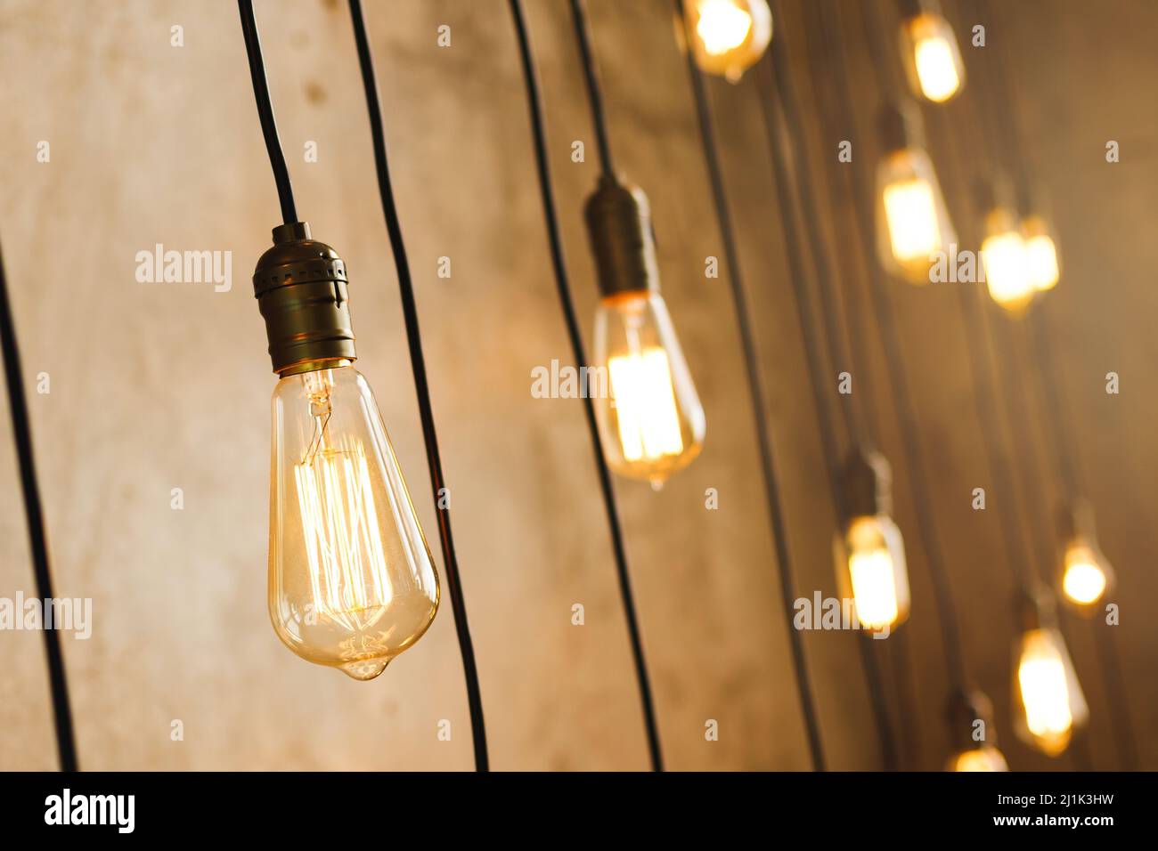 Vintage filament light bulbs hi-res stock photography and images - Alamy