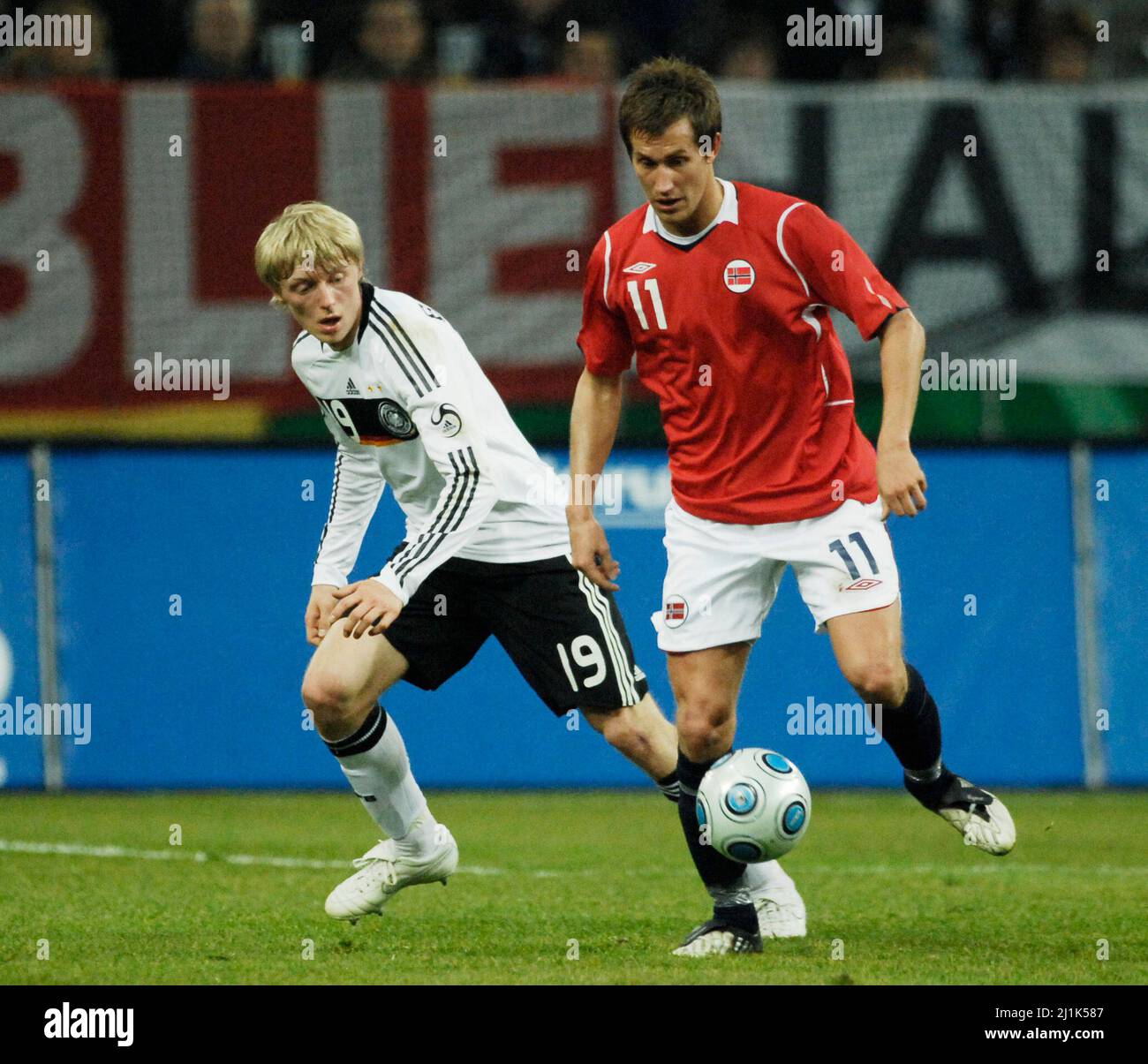 Duesseldorf Germany 11.02.2009, Football: international friendly ...