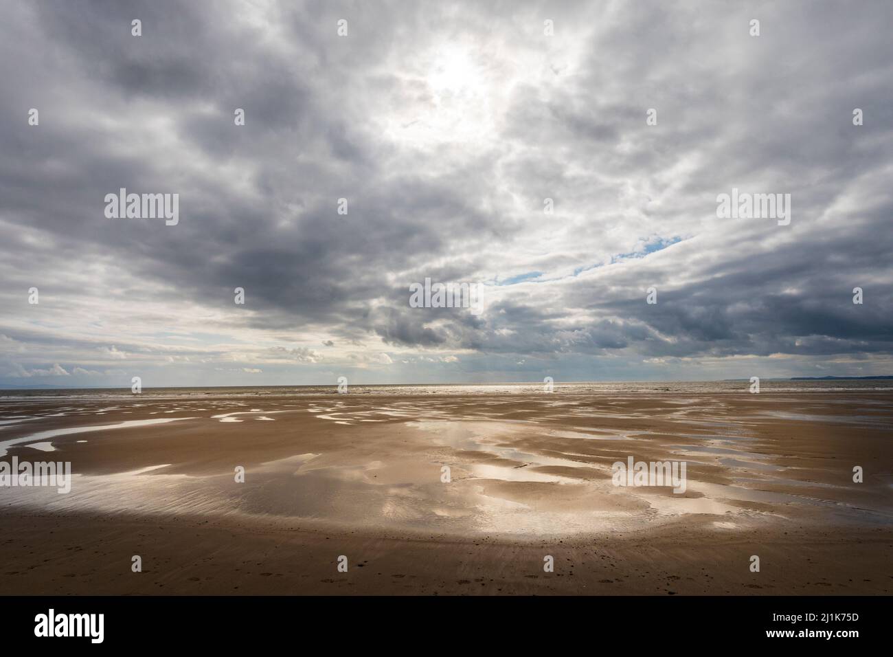 Kenfig wales beach hi-res stock photography and images - Alamy
