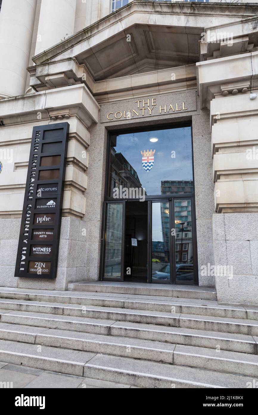 Former county hall hi-res stock photography and images - Alamy