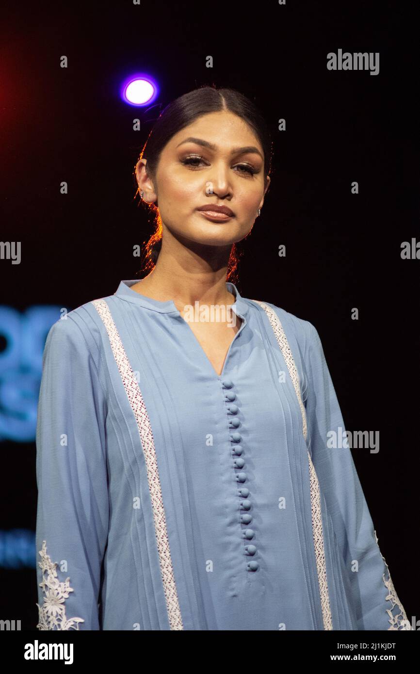 Insiya hi-res stock photography and images - Alamy