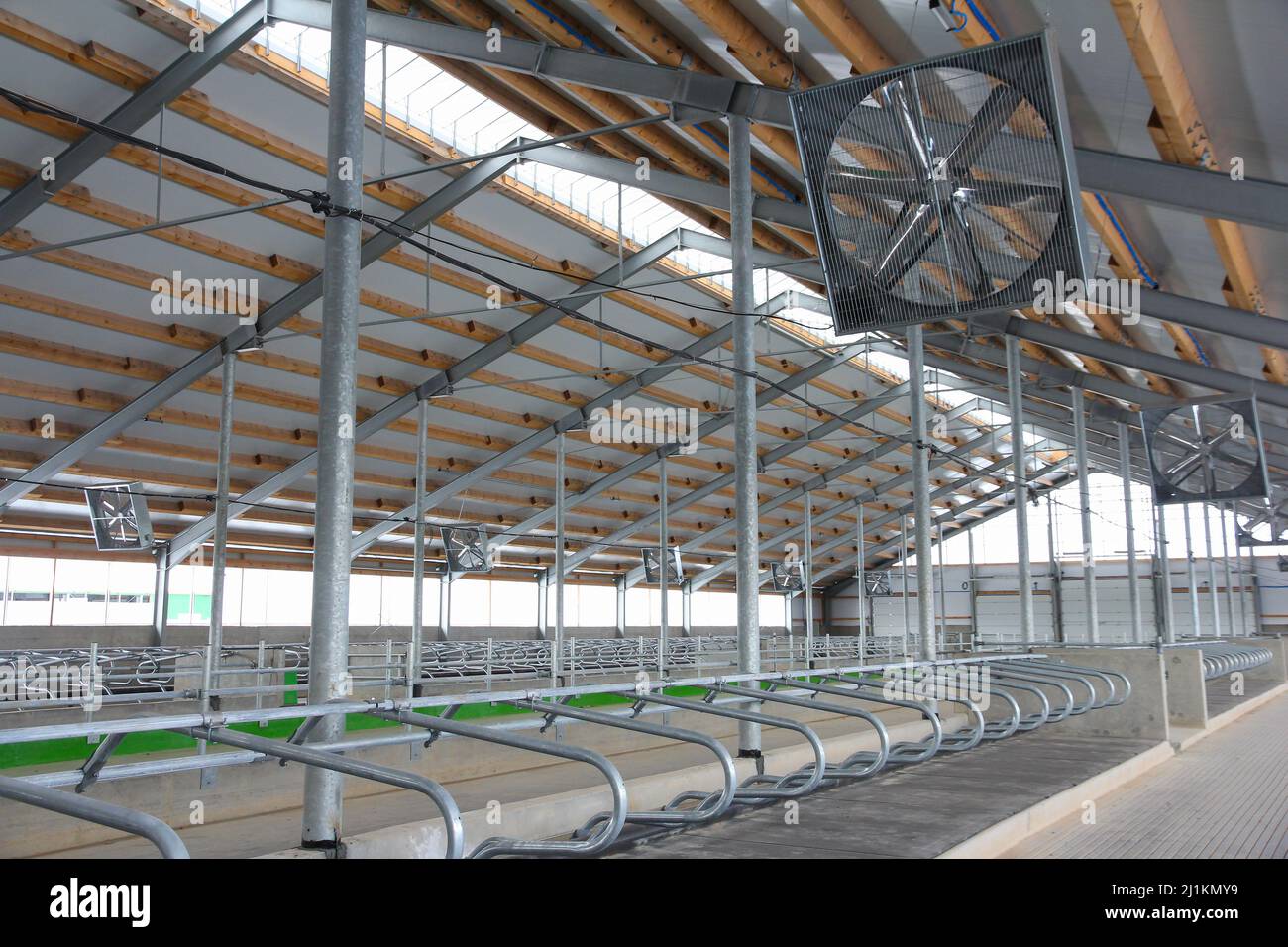 Empty cow shed hi-res stock photography and images - Alamy