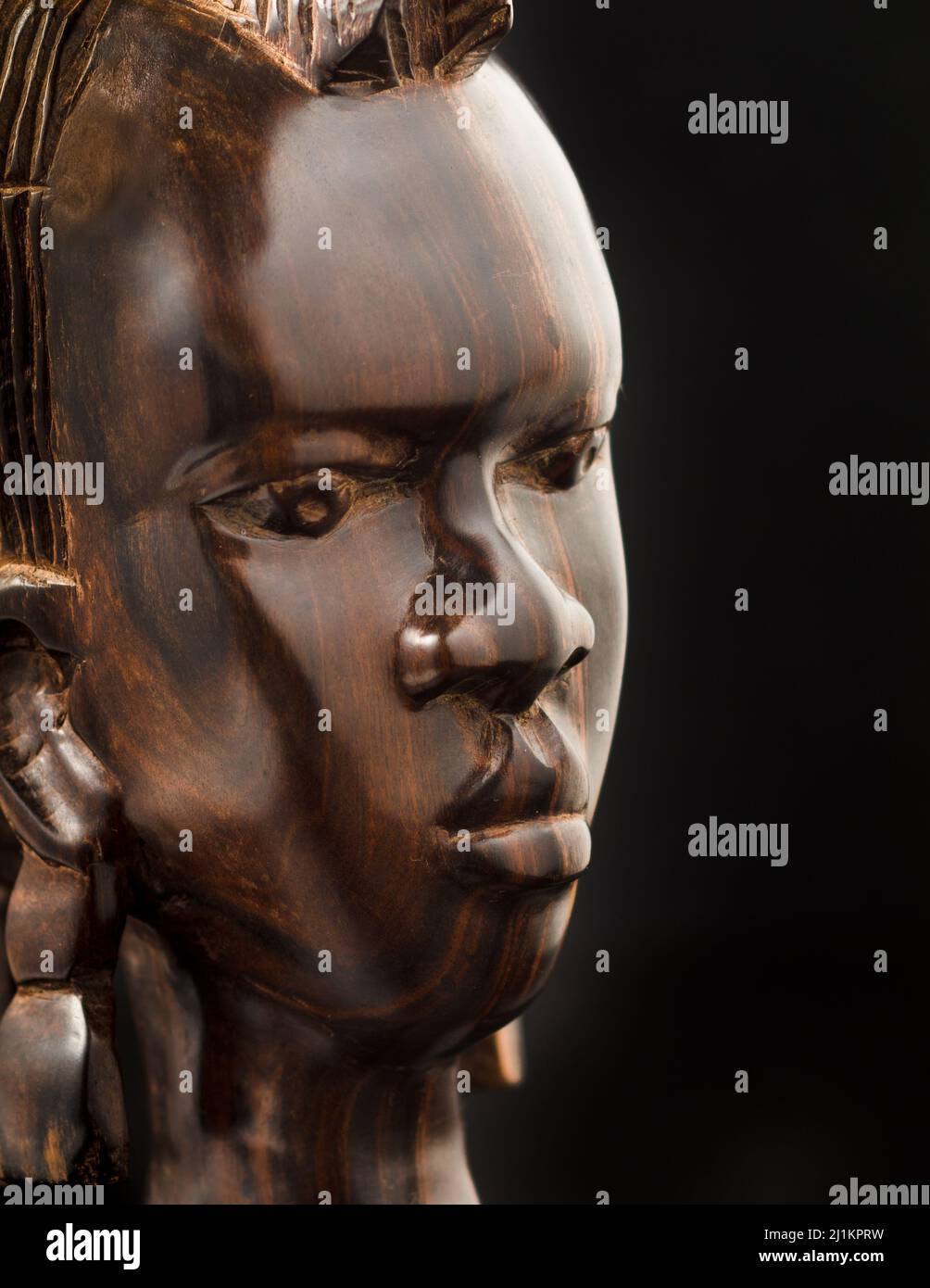 African head sculpture hi-res stock photography and images - Alamy