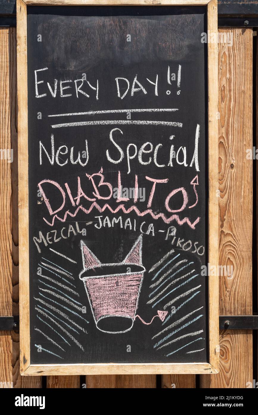 Weekly Dinner Specials Sign