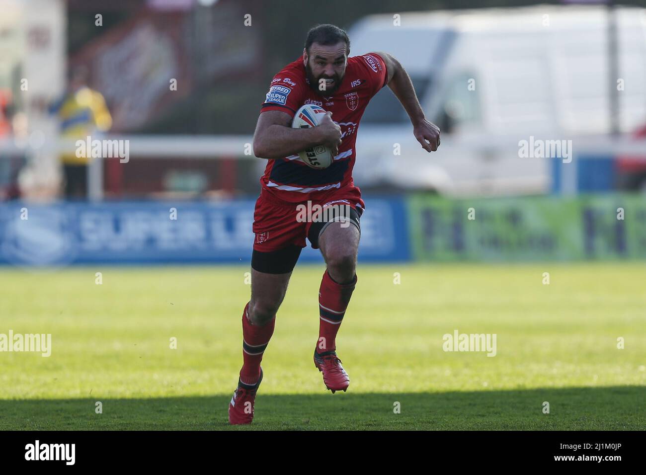 Kane Linnett #12 of Hull KR runs with the ball Stock Photo - Alamy