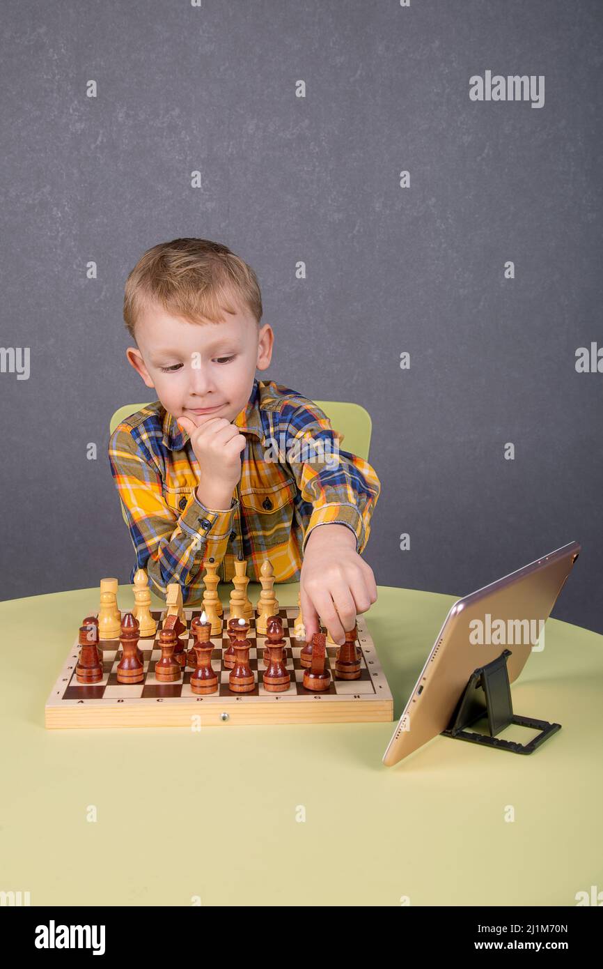 Little chess hi-res stock photography and images - Alamy