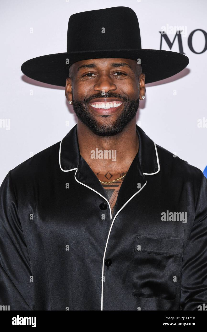 Dolvett Quince walking on the red carpet at the Annual Oscars Weekend ...