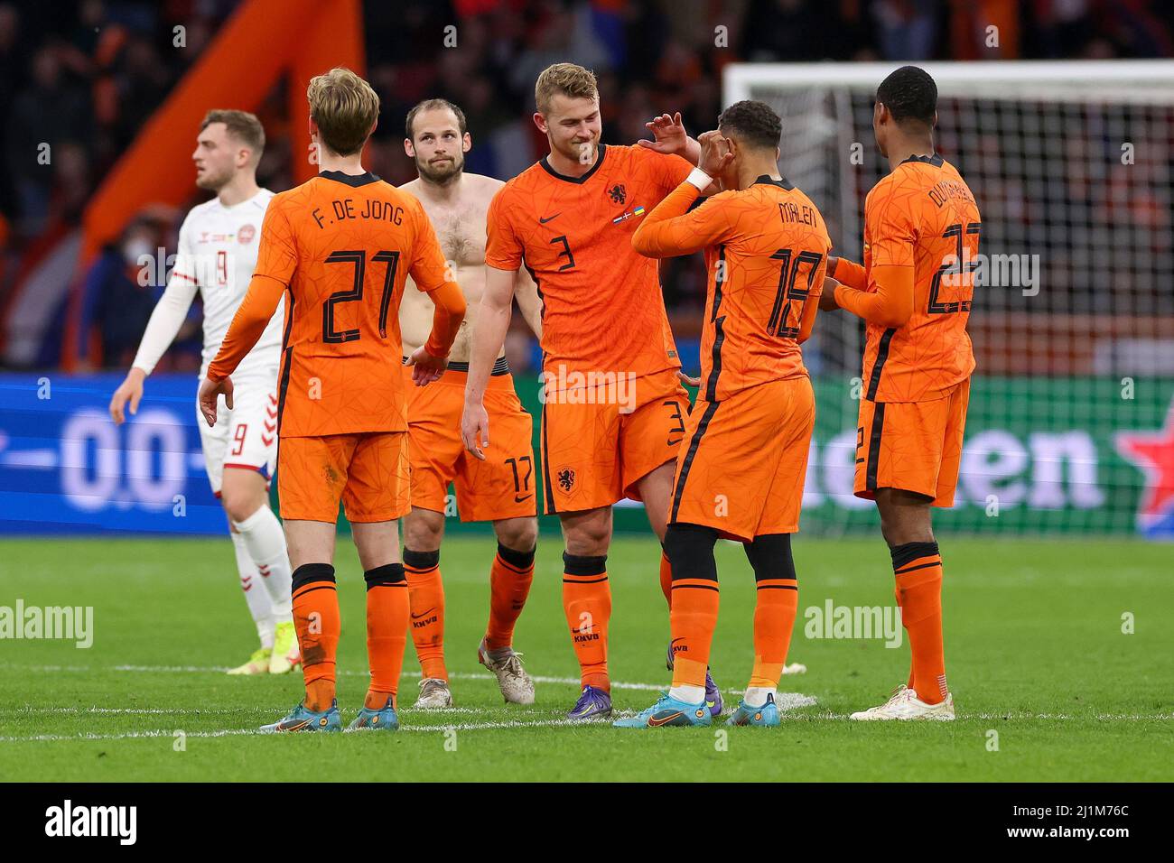 AMSTERDAM, NETHERLANDS - MARCH 26: Frenkie de Jong of the Netherlands ...