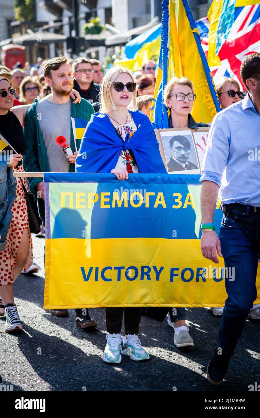 Thousands march in solidarity against the war in Ukraine. 'London ...