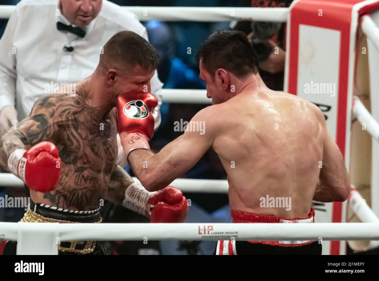 Dortmund, Germany. 26th Mar, 2022. Boxing: World Championship eliminator; super middleweight ...