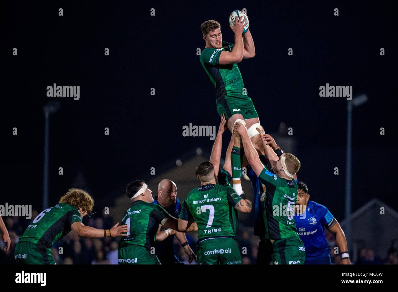 Oisin Dowling of Connacht with the ball during the United Rugby ...