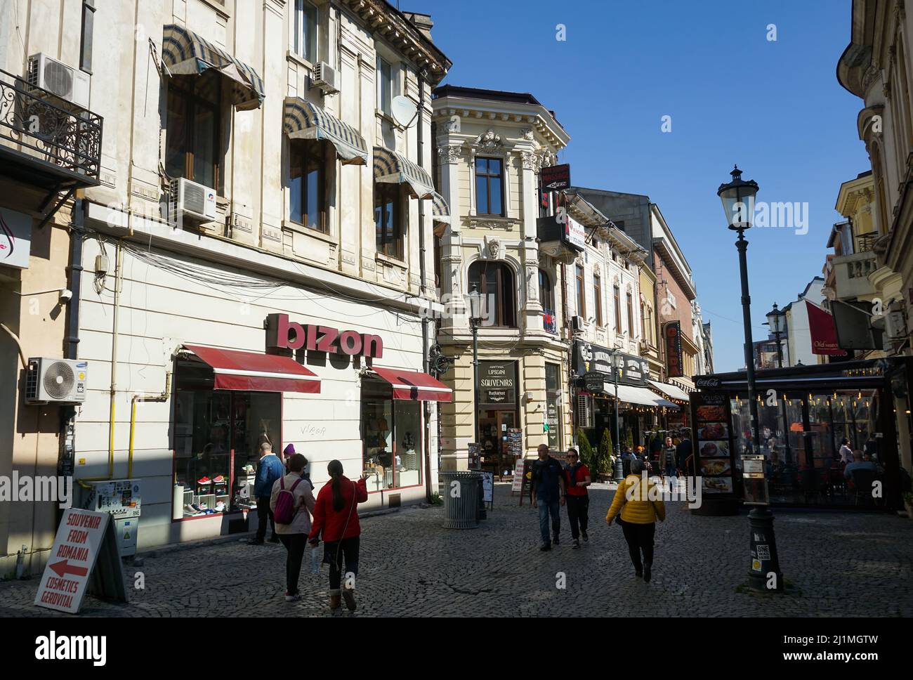 24 coffee shops hi-res stock photography and images - Alamy