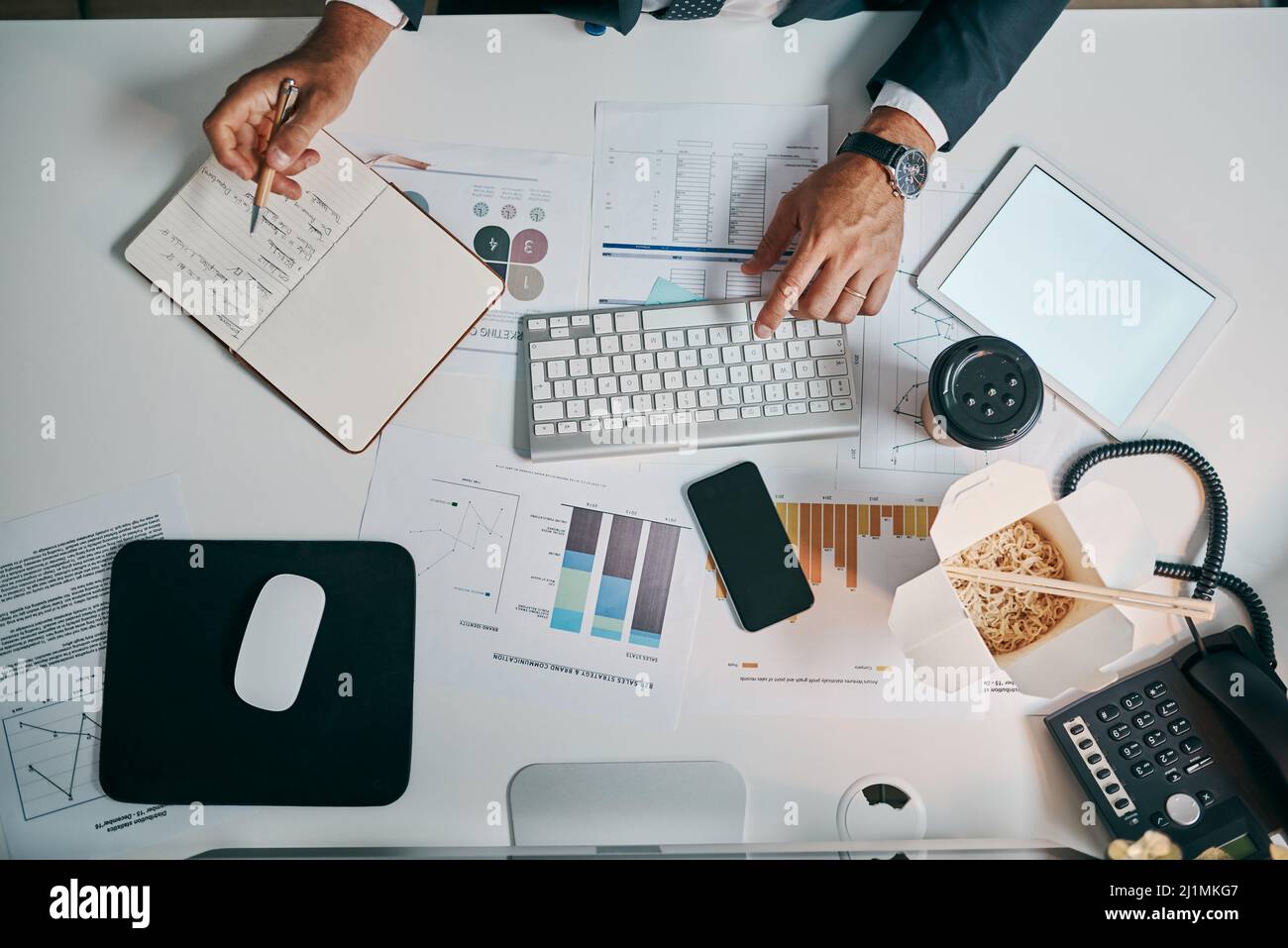 Office computer typing notepad hi-res stock photography and images - Alamy