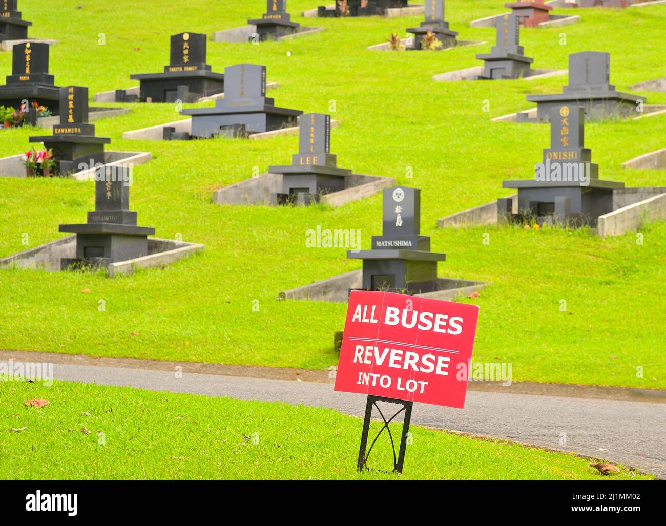 The scenic Japanese cemetery near Ahuimanu, Oahu HI Stock Photo - Alamy
