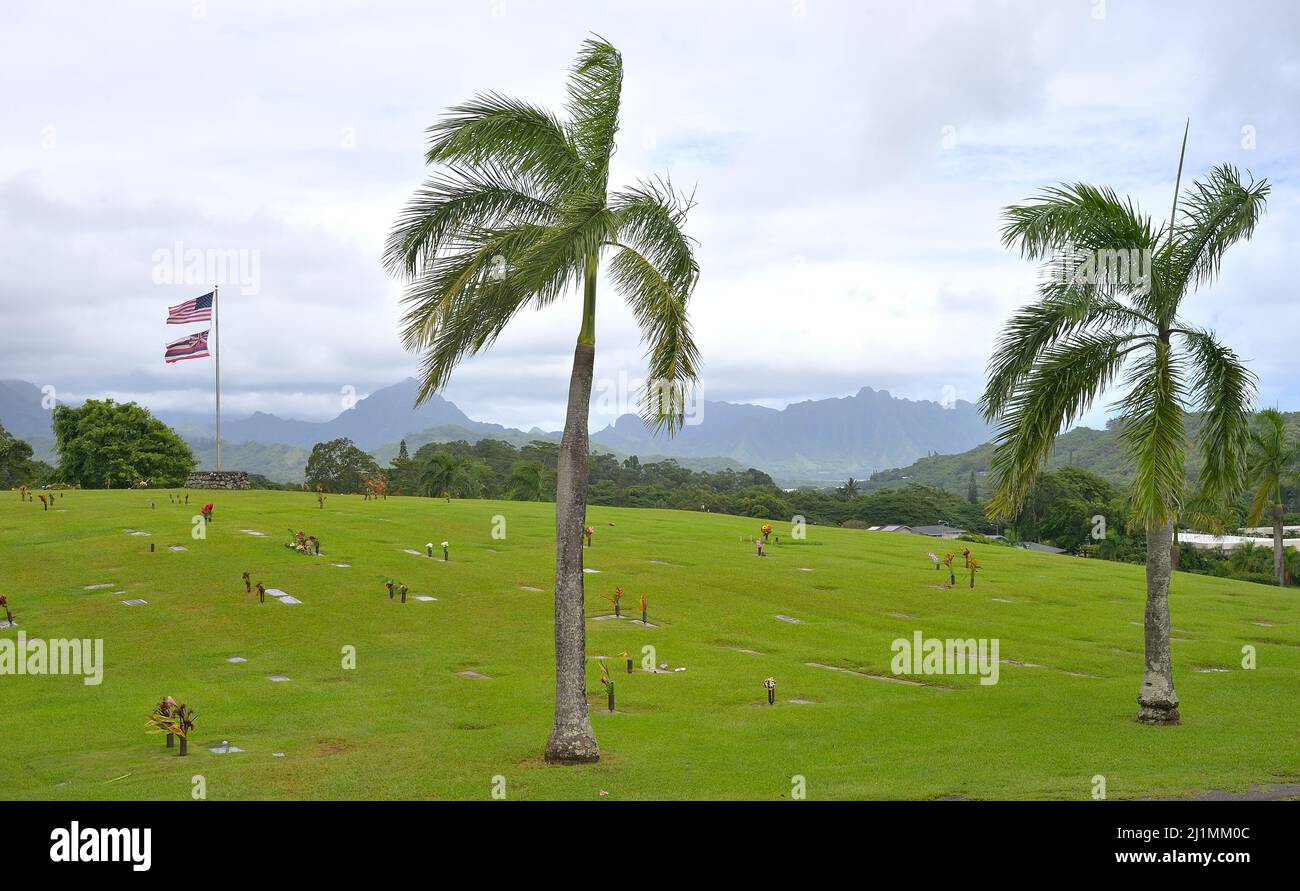 The scenic Japanese cemetery near Ahuimanu, Oahu HI Stock Photo - Alamy
