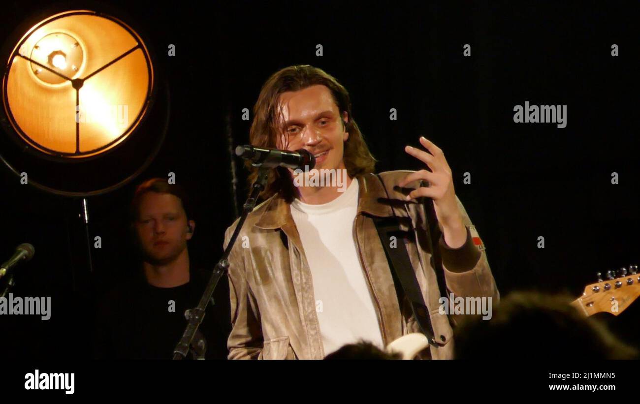 Patrick droney singer hi-res stock photography and images - Alamy