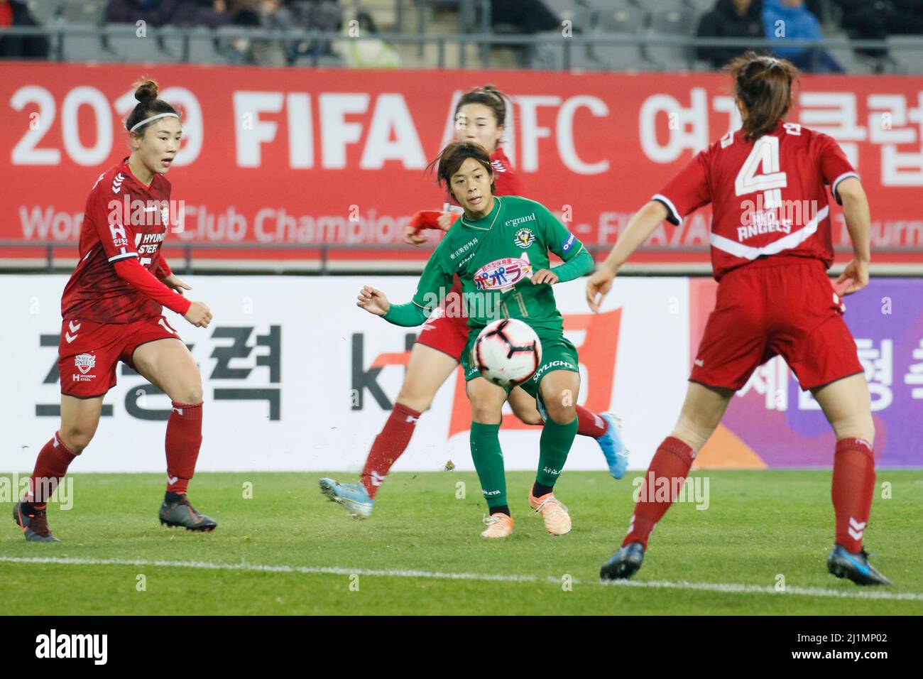 Nov 28, 2019-Yongin, South Korea-Kim Dam Bi of Incheon Hyundai Steel ...