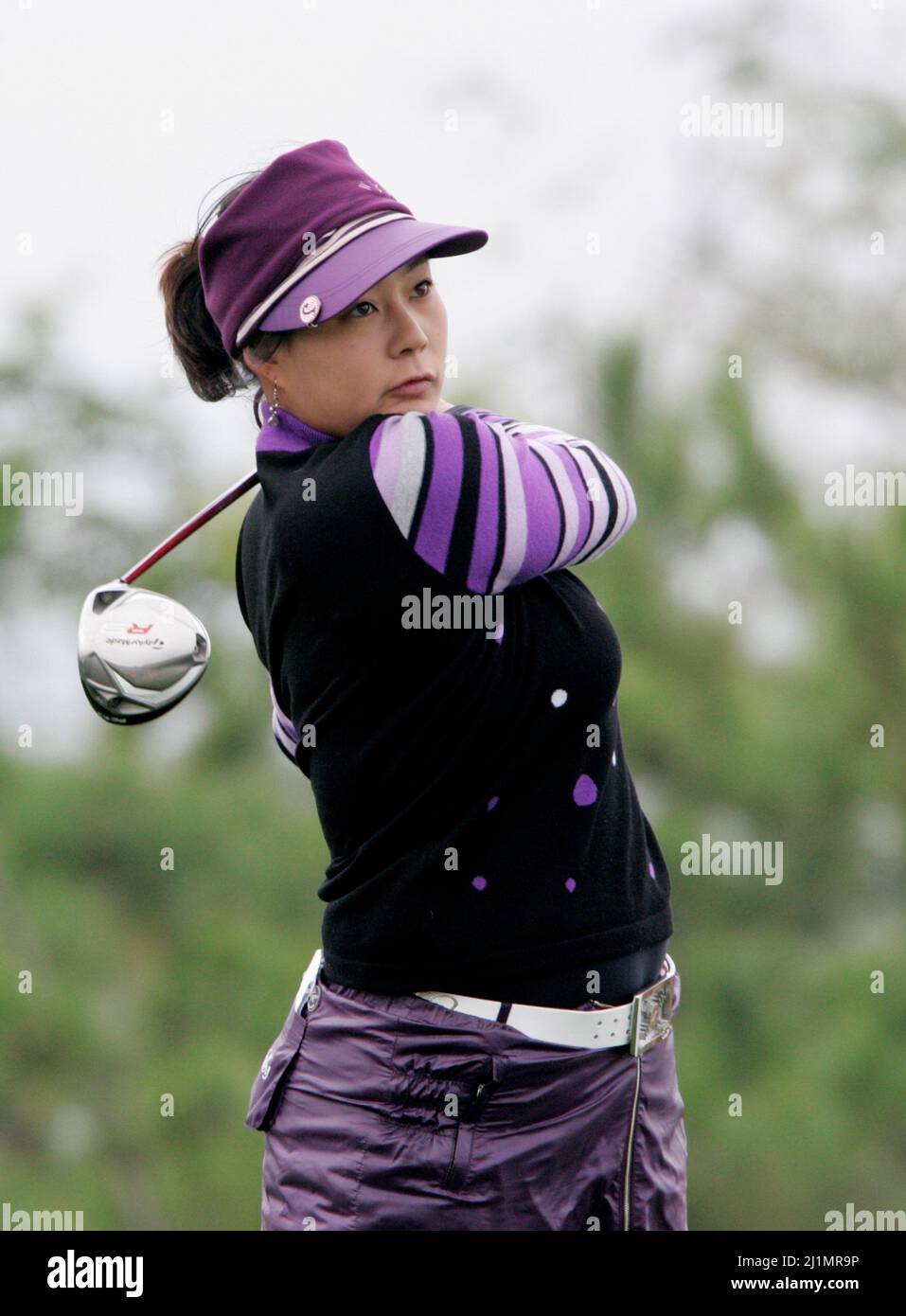 Nov 1, 2009-Incheon, South Korea-Jee Young Lee of South Korea hits a ...