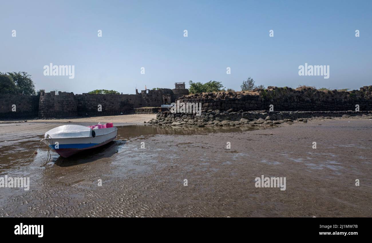 Kolaba Fort is an old fortified maritime base in Alibag Konkan It is ...