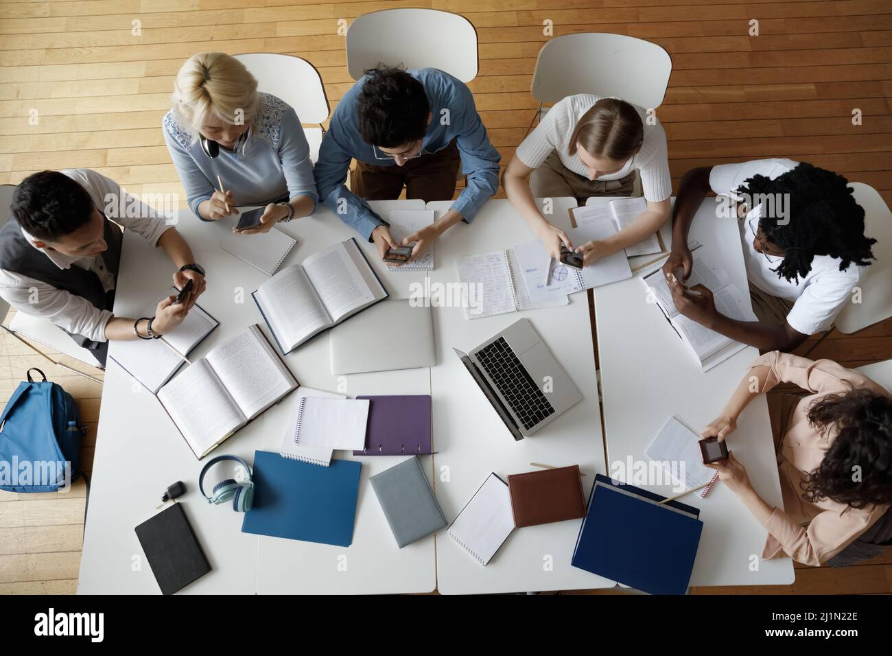Diverse classroom overhead hi-res stock photography and images - Alamy