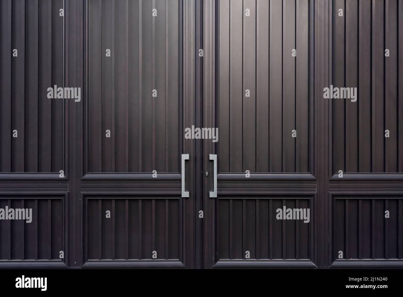 Metal door design hi-res stock photography and images - Alamy
