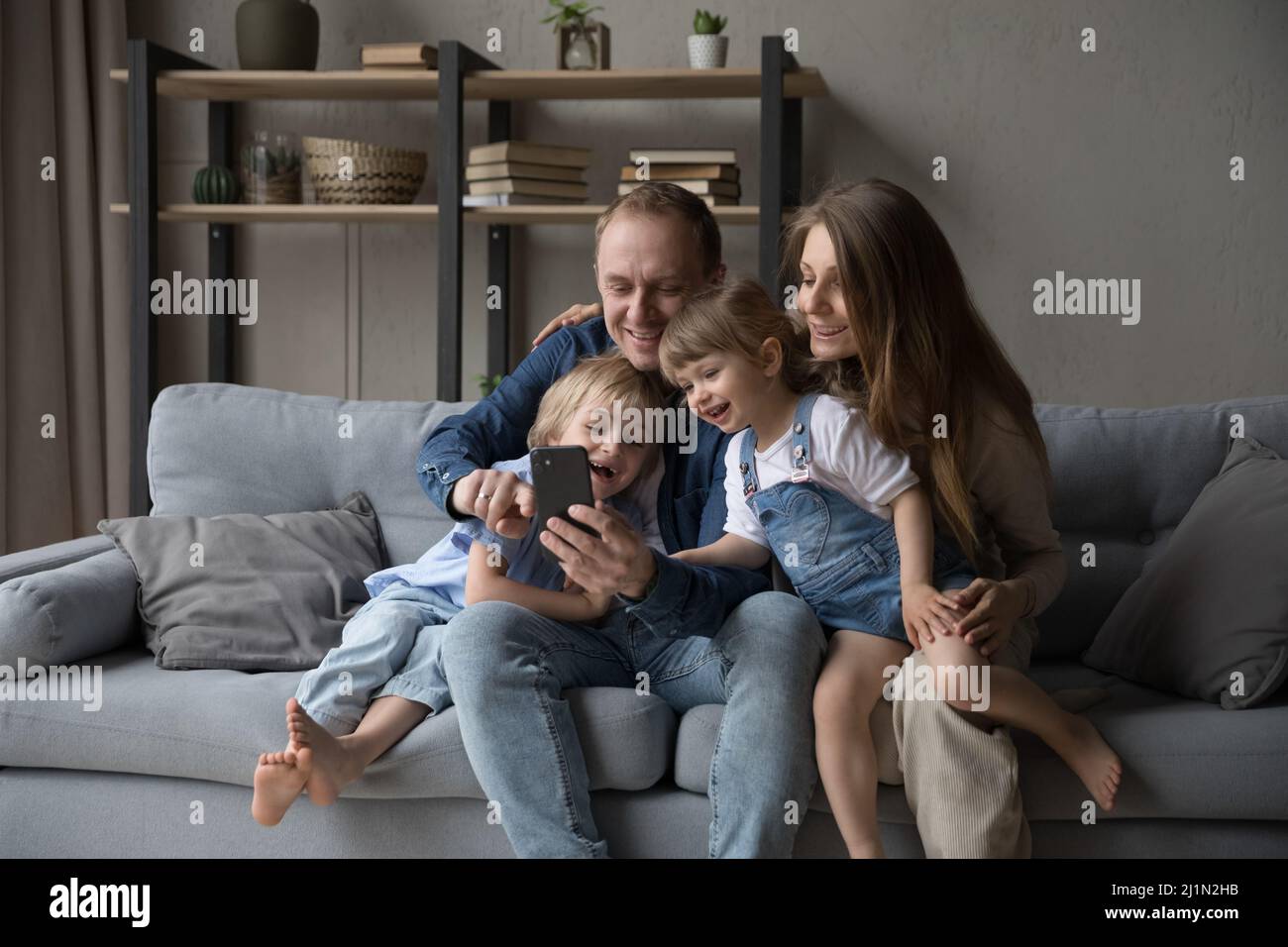 Cellphone is not good for kids hi-res stock photography and images - Alamy