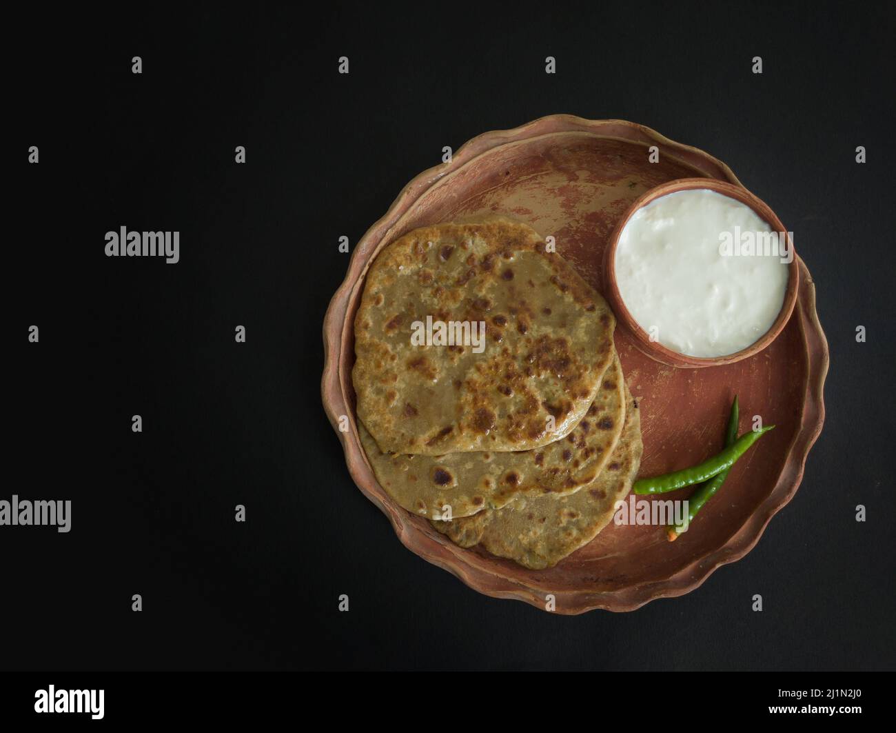 Aloo parantha hi-res stock photography and images - Alamy