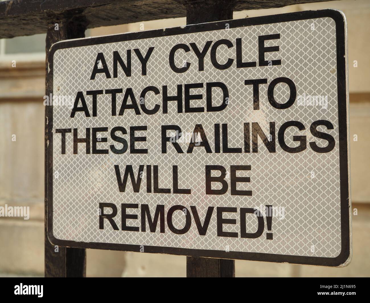 Do not chain bicycles to railings sign hi-res stock photography and ...