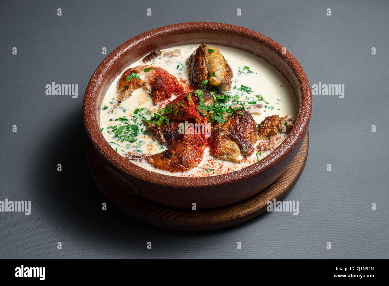 Georgian cuisine chkmeruli grilled hi-res stock photography and images ...