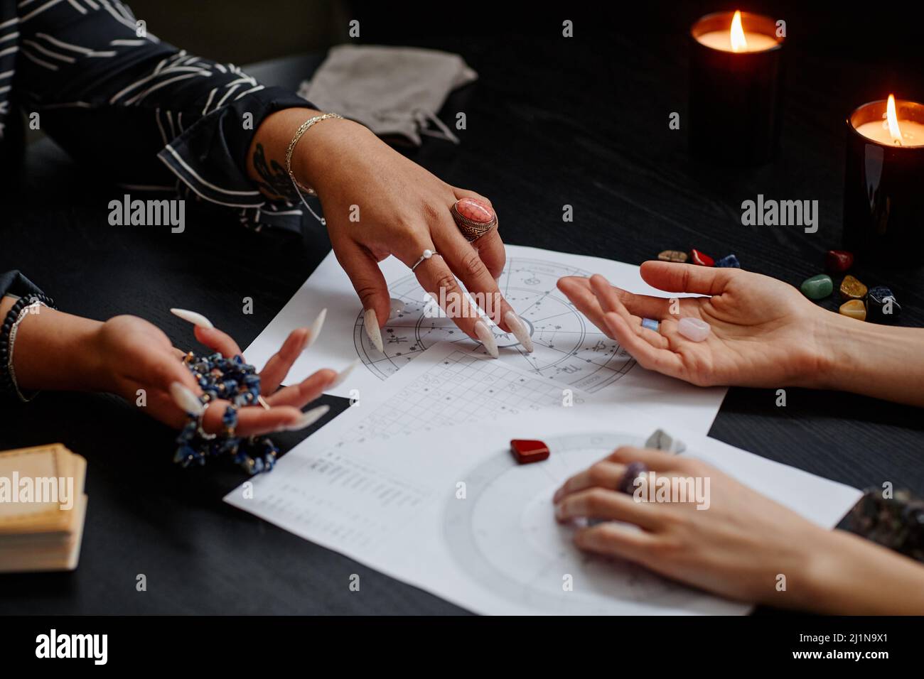 Astrology chart woman hi-res stock photography and images - Alamy