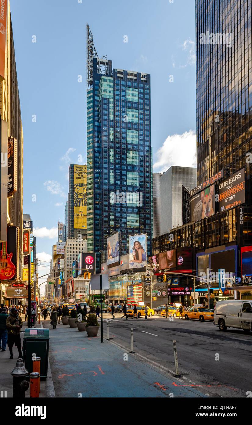 Time Square New York City with skyscraper, lots of advertisement ...