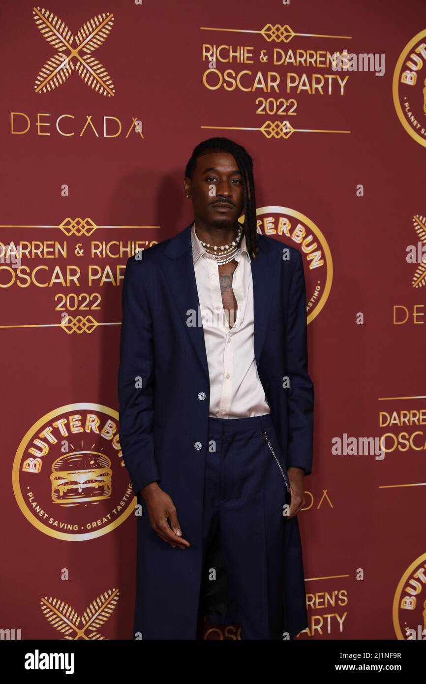 Isaiah Trusty arrives at Darren Dzienciol and Richie Akiva’s Oscar ...