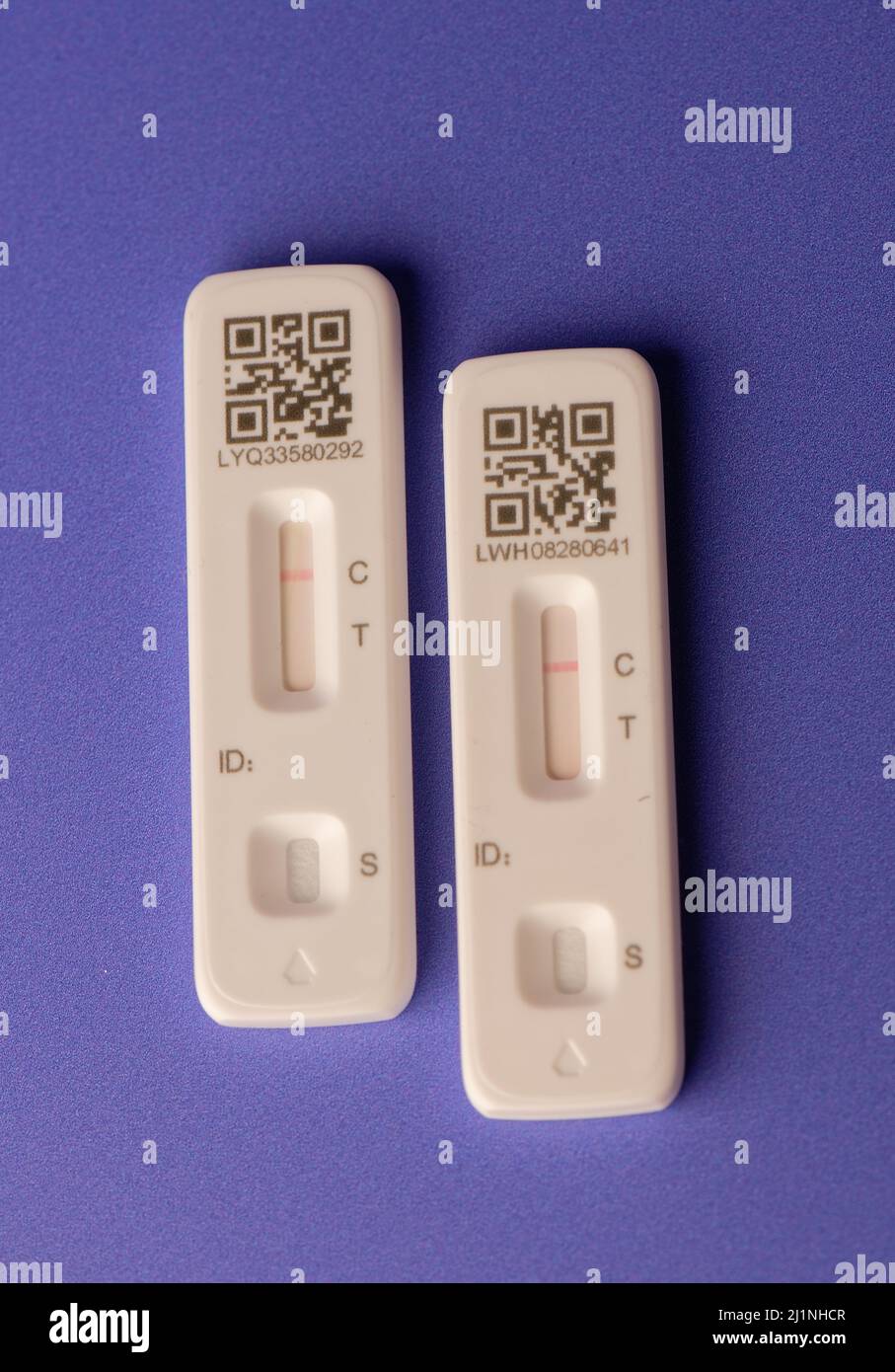 Lateral flow test results hi-res stock photography and images - Alamy