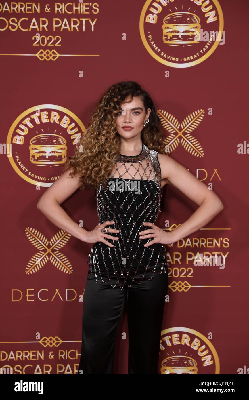 Kiana Alexis arrives at Darren Dzienciol and Richie Akiva’s Oscar Party ...