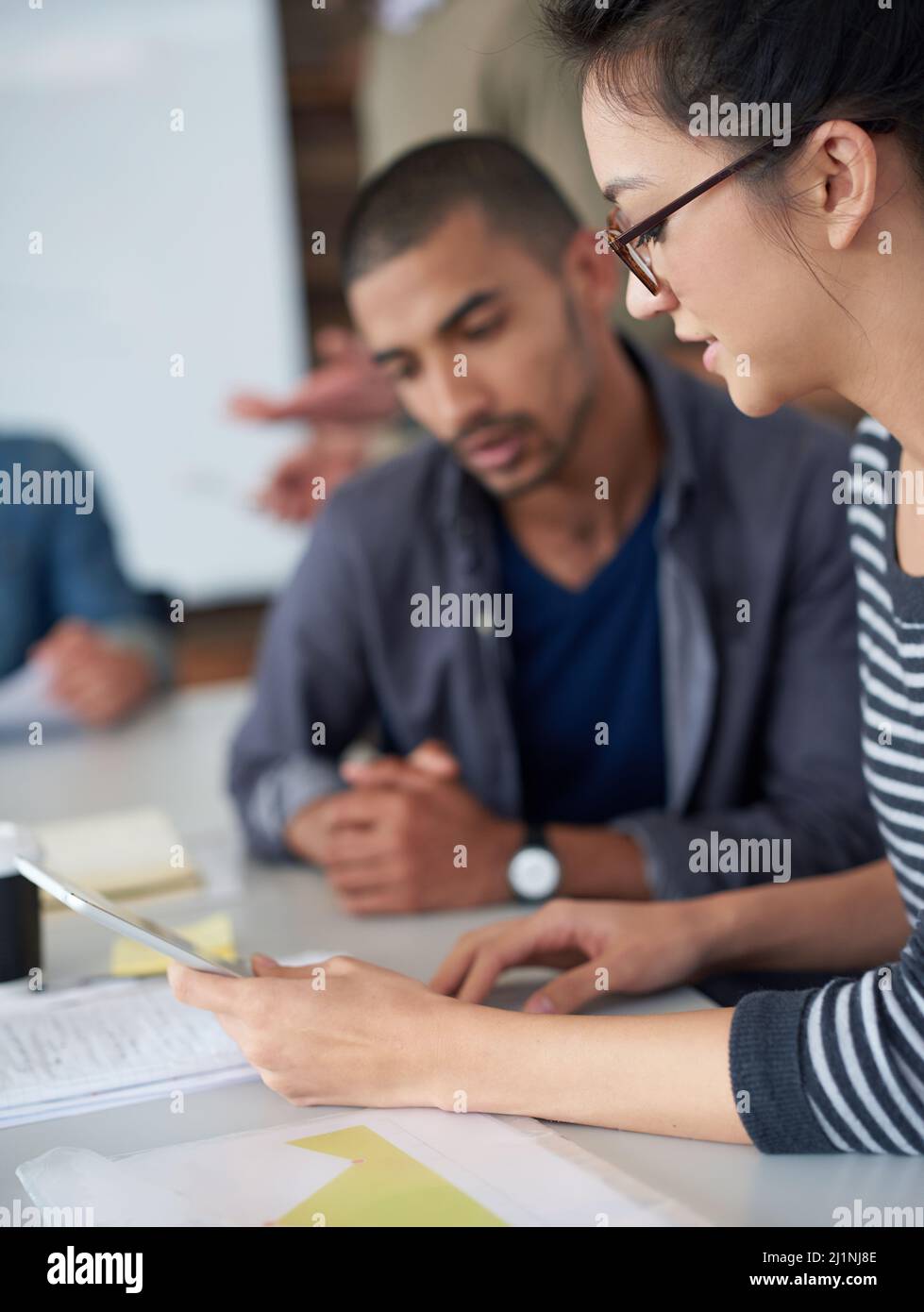Two heads together hi-res stock photography and images - Alamy
