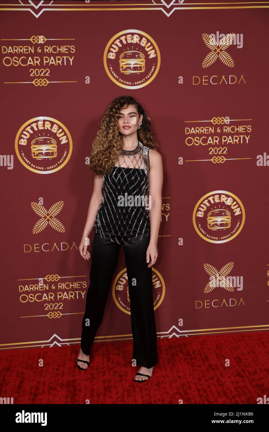 Kiana Alexis arrives at Darren Dzienciol and Richie Akiva’s Oscar Party ...
