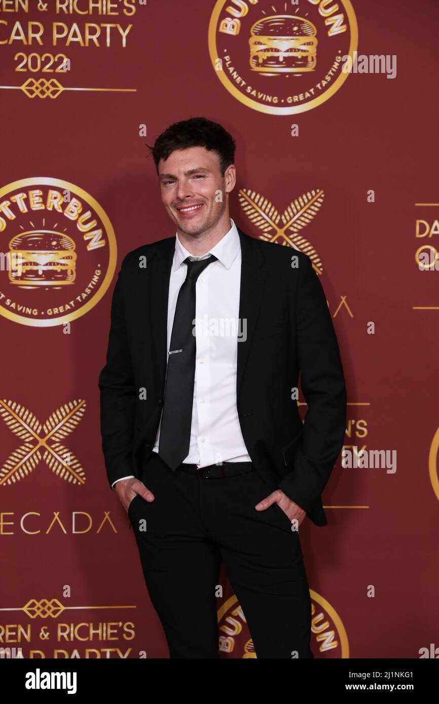 Bryan McMullin arrives at Darren Dzienciol and Richie Akiva’s Oscar ...