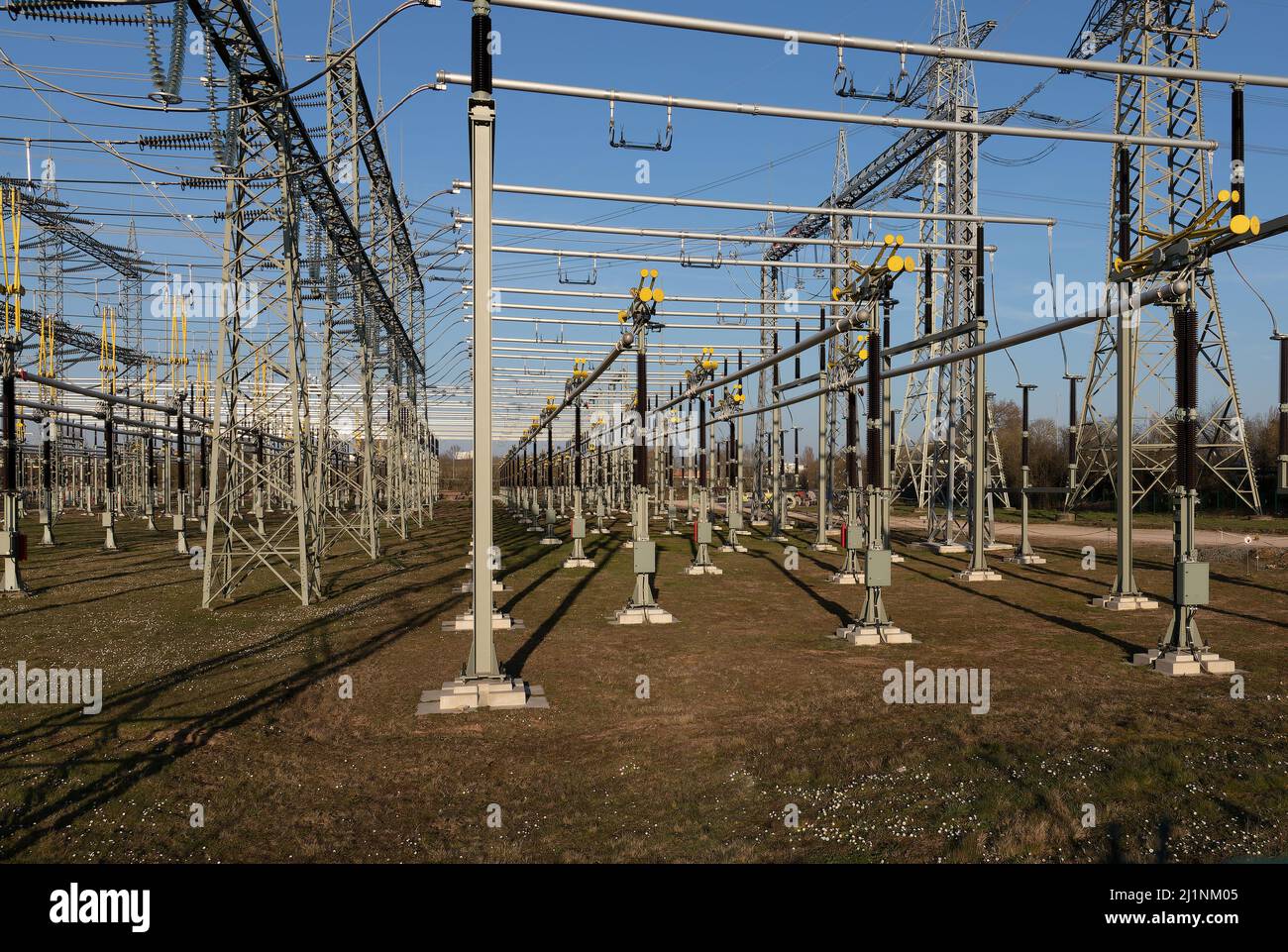 Electricity substation in times of war in Ukraine and supply shortages ...
